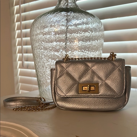 Bags | Silver Quilted Chain Bag | Poshmark
